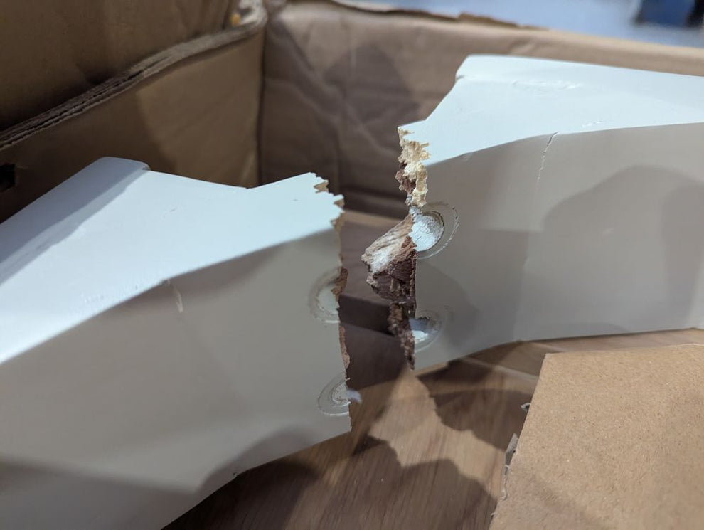 DFS-HO2-05546 Grade-BER DFS Maud Extending Dining Table White Painted ...