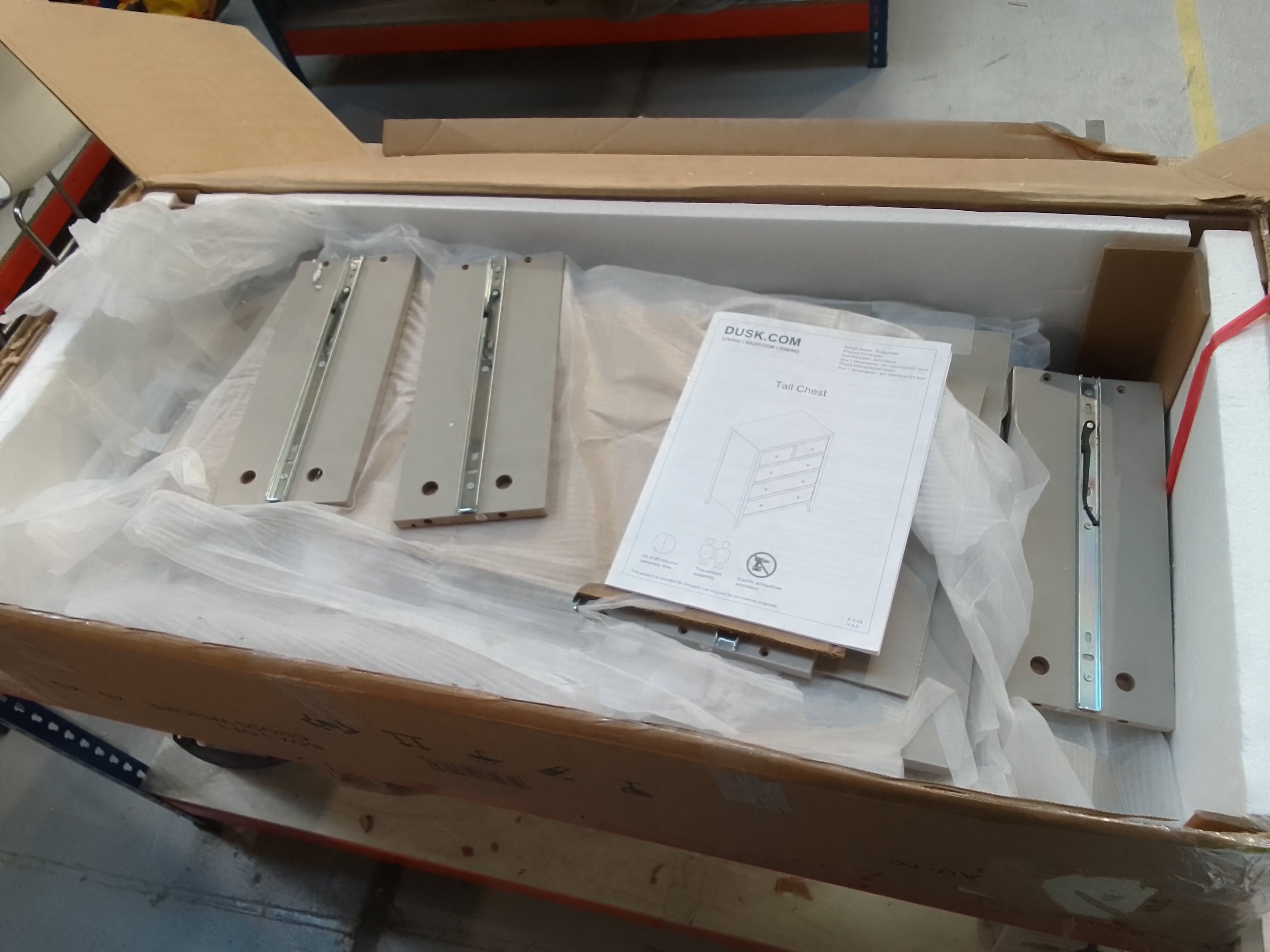 Lot of 18 x Dusk Items for Spares or Repair (ref DUS-APM-A-13683) Tota – ClearCycle Ltd (Trade)